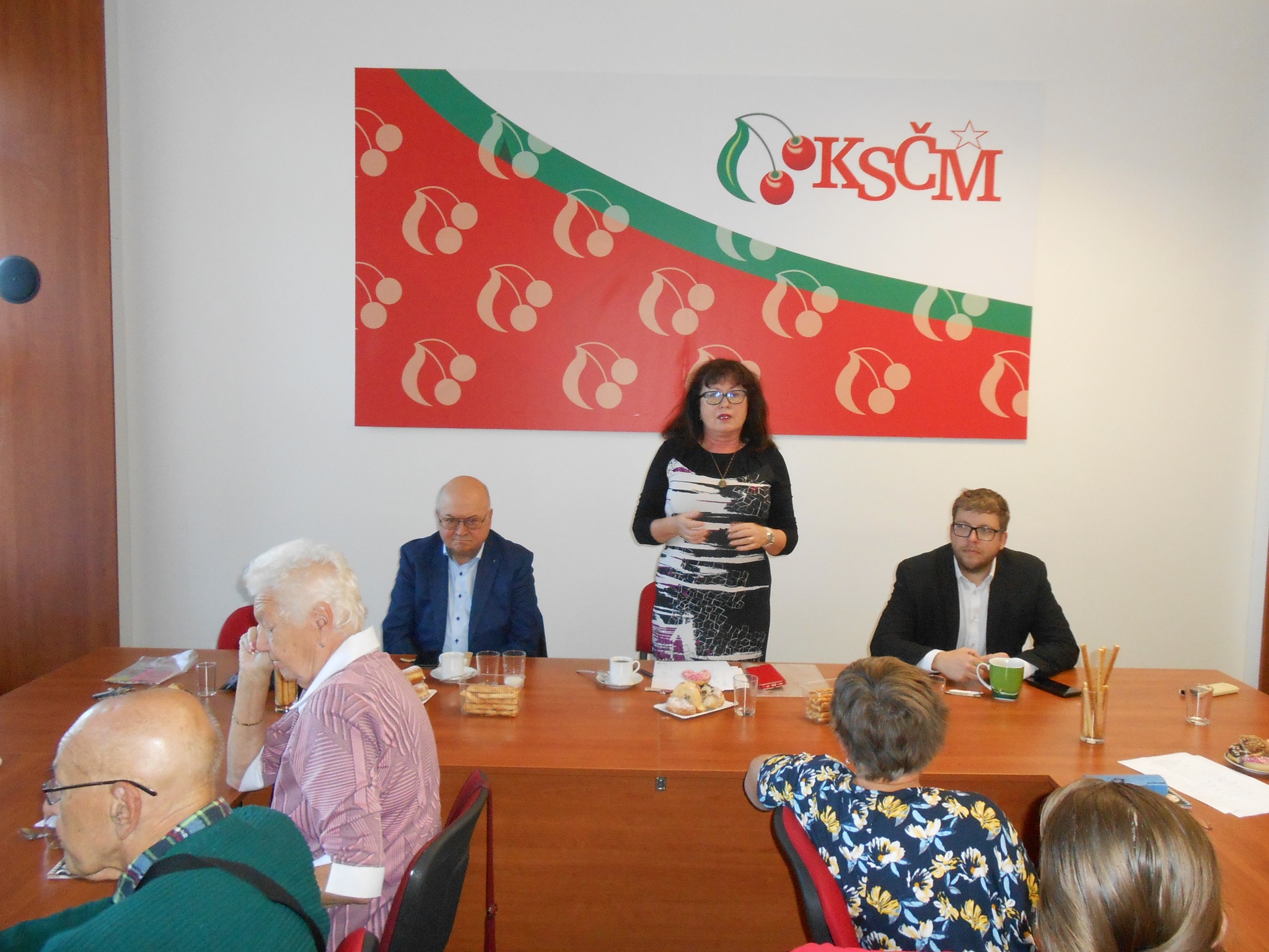 Vladimír Remek a ženy v kosmonautice - KSČM